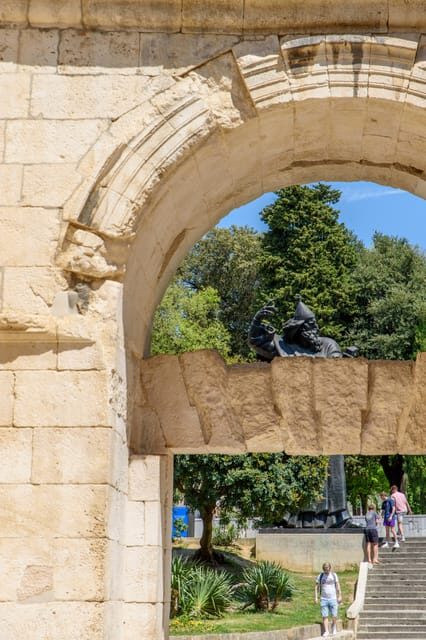 Private tour: Walking tour Split - The Practical Side: Price, Duration, and Group Size
