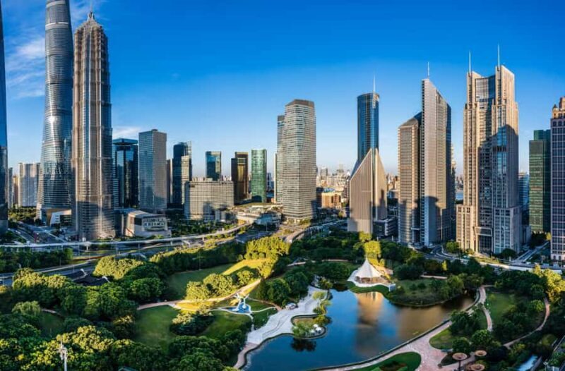 Private tour with a Spanish-speaking guide through historic Shanghai - Key Points