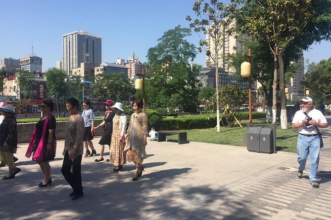 Private Tour-Xi'an Local Morning Food Market and City Wall - Key Points