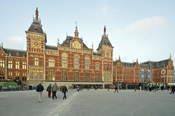 Private tour: Your own Amsterdam: walk through the old city - Key Points
