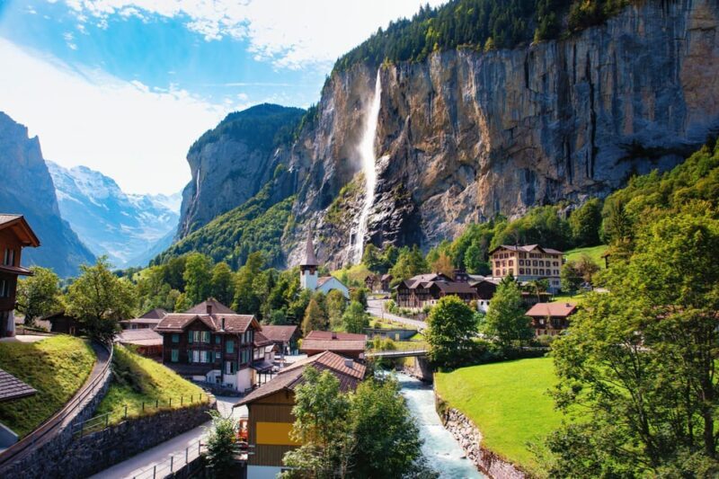 Private tour : Zurich to Interlaken & Lauterbrunnen Valley - The Scenic Highlights in Detail
