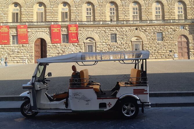 Private Tours of Florence in Golf cart Etuktuk Minimum2 - Key Points