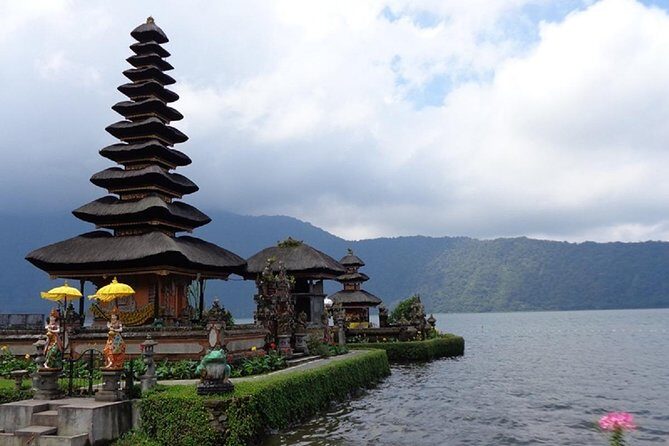 Private Tour:Your Program Highlight Tour with 10 Hours usage Bali Driver - Stop 2: Tanah Lot Temple