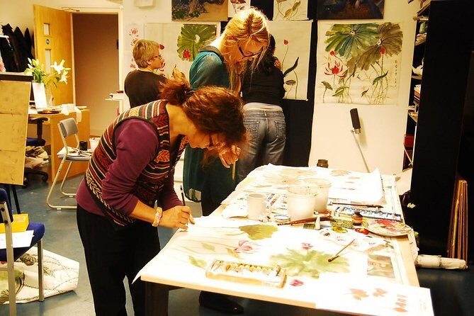 Private Traditional Chinese Painting Experience Workshop - Key Points