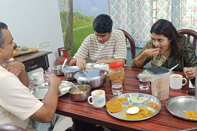 Private Traditional Home Cooking Class in Kochi with Archana - Key Points