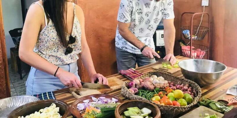 Private Traditional Sri Lankan Cooking Class in Kandy - Key Points