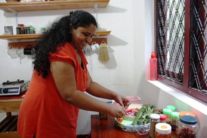 Private Traditional Sri Lankan Cooking Class in Kandy with Hotel Transfers - An Inside Look at the Tour Experience