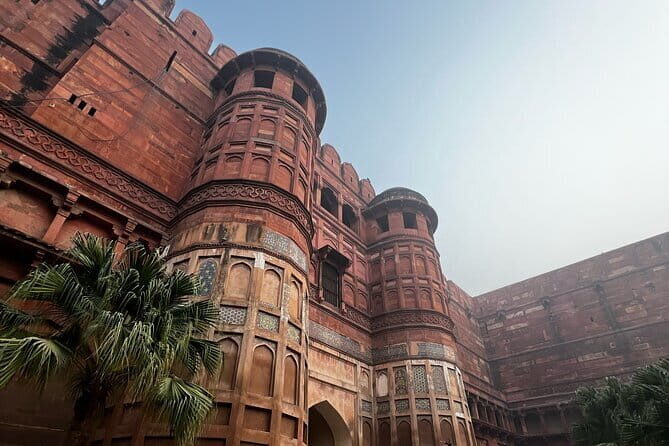 Private Transfer Agra to Delhi - Who Should Book This?