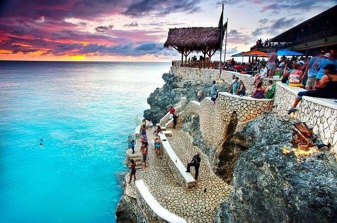 Private Transfer Airport to Montego bay Hotels in Jamaica - Who Should Consider This Service?