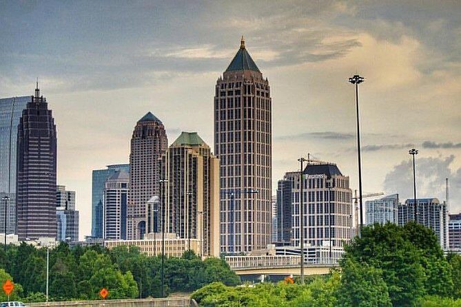 Private Transfer: Atlanta to H. J. Airport ATL in Luxury SUV/Van - The Vehicle and Comfort