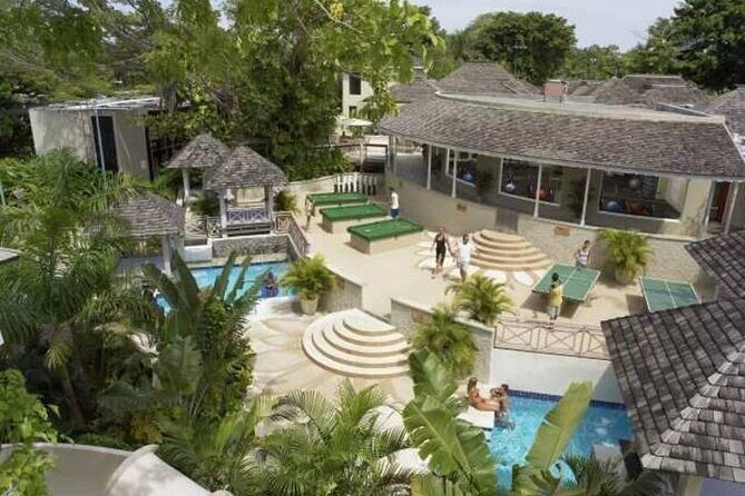 Private Transfer between Hedonism ll Resort and Airport - Review of the Private Transfer Between Hedonism II and Montego Bay Airport