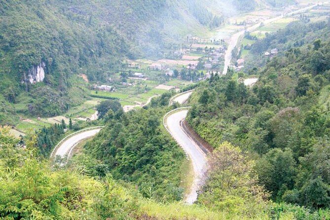 Private Transfer Between Lao Cai Train Station and Sapa Town - Key Points