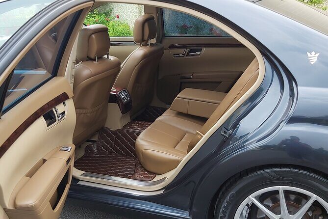 Private Transfer between SHANNON & LAHINCH | Premium Vehicles - A Closer Look: What to Expect on Your Private Transfer