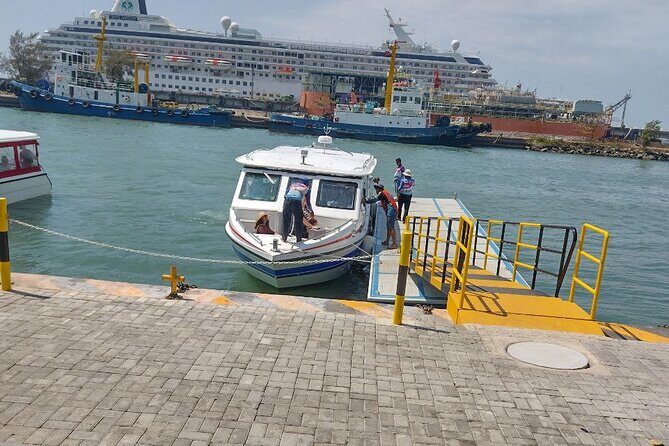 Private Transfer between Sihanoukville Airport and Hotels or Port - The Sum Up