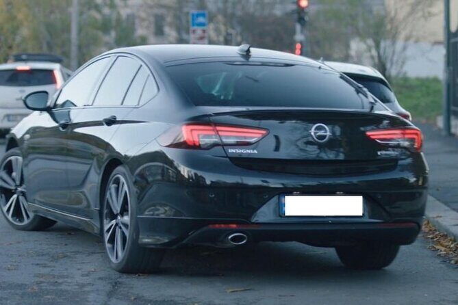 Private Transfer Budapest Airport BUD to Budapest by Car or Van - The Sum Up