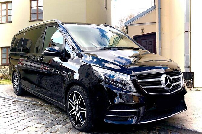 Private Transfer: Calgary Airport YYC to Calgary by Luxury SUV - Key Points