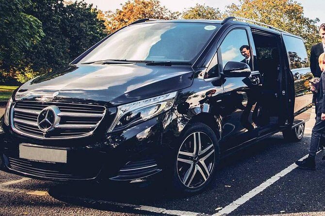 Private transfer: Charles de Gaulle Airport (CDG) to Paris VAN up to 8 PAX - Key Points