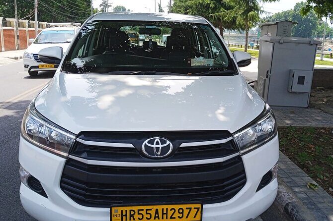 Private Transfer Delhi to Agra Discover the Agra with Comfort - An In-Depth Look at the Journey
