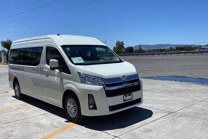 Private Transfer from 1 to 6 people Airport to Playa del Carmen - Introduction