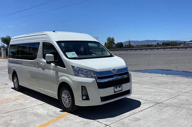 Private Transfer from 1 to 6 people Airport to Playa del Carmen - Who Should Consider This Service?