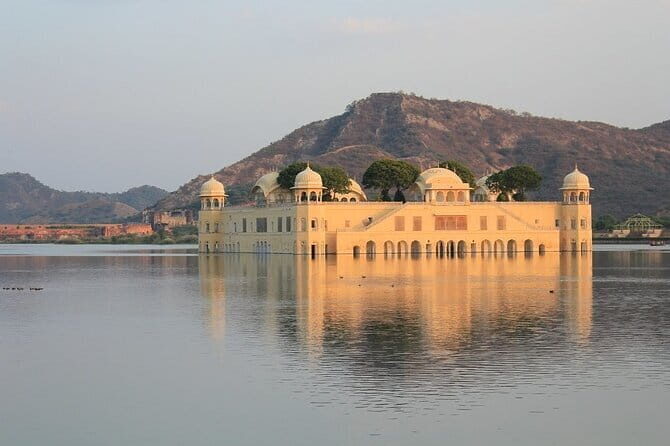 Private Transfer From Agra To Jaipur - Key Points