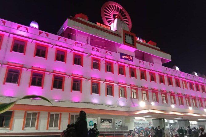 Private transfer from Agra to Varanasi by Car - FAQ