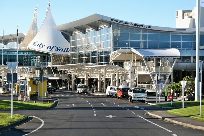 Private Transfer from Auckland Airport /City to Rotorua - Key Points