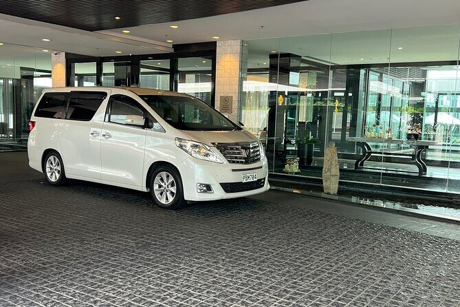 Private Transfer From Auckland Airport Oaks To Auckland City - Authentic Traveller Insights
