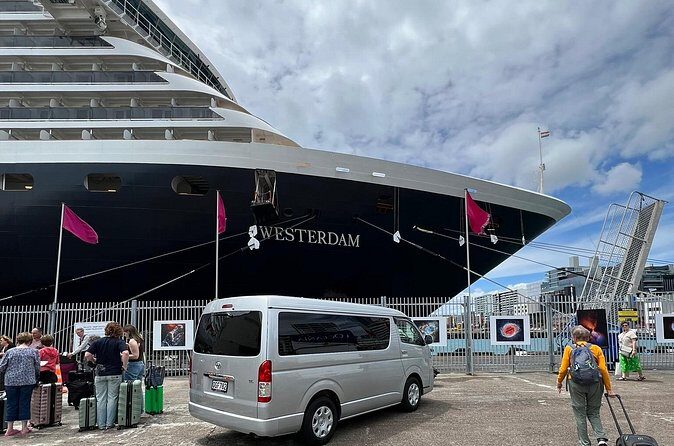 Private Transfer From Auckland Airport To Davenport - In-Depth Breakdown of the Experience