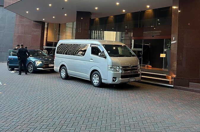 Private Transfer From Auckland Airport To Muriwai Beach - Detailed Breakdown of the Experience