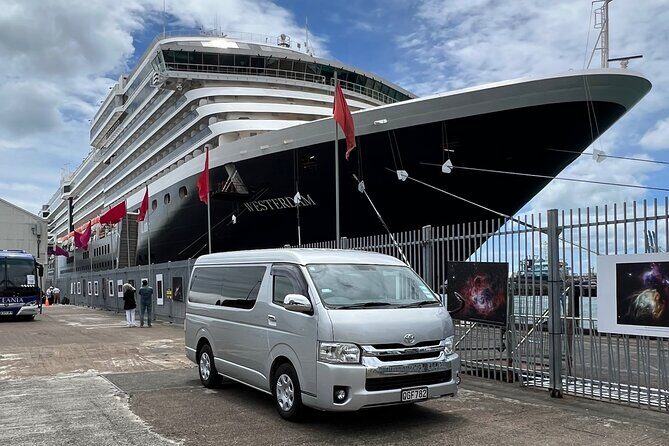 Private Transfer From Auckland Airport To North Shore Auckland - Vehicle Comfort and Capacity