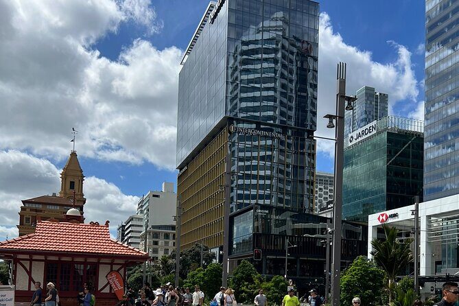 Private Transfer From Auckland City To Auckland Airport - The Sum Up