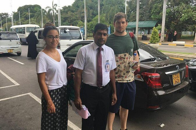 Private Transfer from Bandaranaike Airport to Colombo - Reviews from travelers: what they love