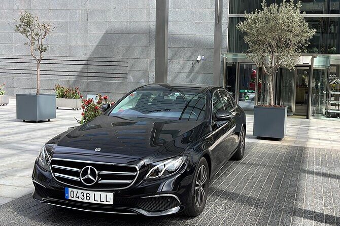 Private Transfer from Barcelona City to the Port (or vice versa) - Who should consider this service?
