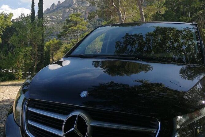 Private Transfer from Barcelona to Montserrat Round Trip - Key Points
