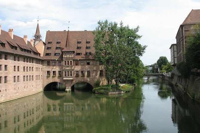 Private Transfer from Berlin to Nuremberg with 2h of Sightseeing - FAQs