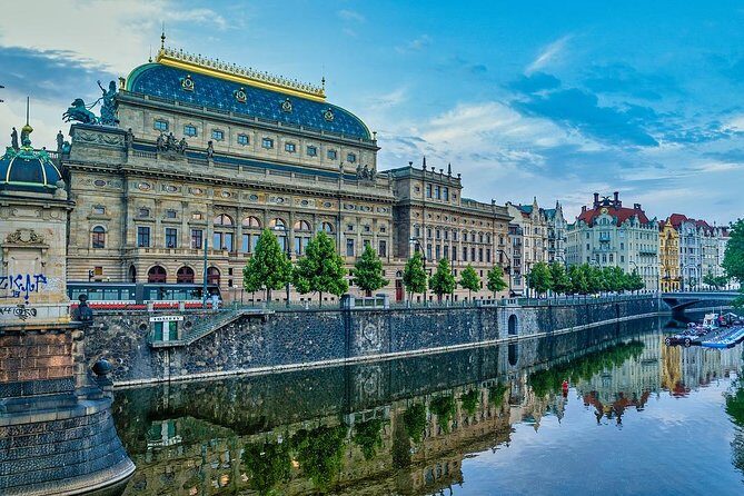 Private Transfer from Berlin to Prague with 4h of Sightseeing - Introduction