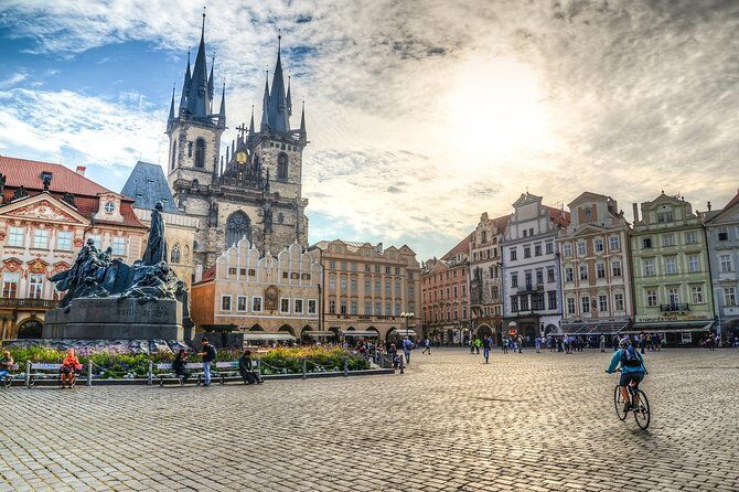 Private Transfer from Berlin to Prague with 4h of Sightseeing - Why This Experience Is Worth Considering