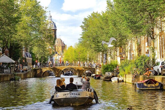 Private transfer from Bruges to Amsterdam, 2h Stop in Utrecht - Why Choose This Transfer?