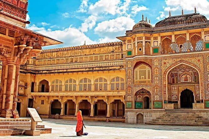 Private Transfer from Chatrapati Shivaji (BOM) Airport to Mumbai - Key Points