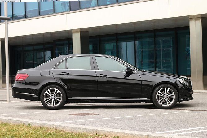 Private transfer from cruise port to Barcelona Airport or hotel - Convenient and Comfortable: Private Transfer from Barcelona Cruise Port to Airport or Hotel