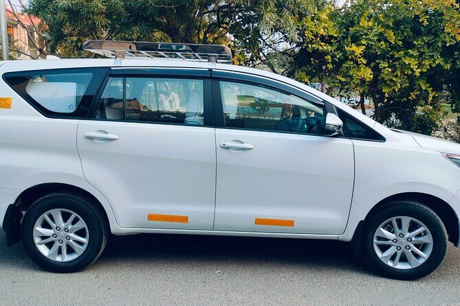 Private transfer from Delhi to Jaipur by car - An In-Depth Look at the Journey