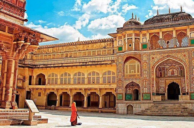 Private Transfer from Devi Ahilya Bai Holkar (IDR) Airport to Indore - The Sum Up