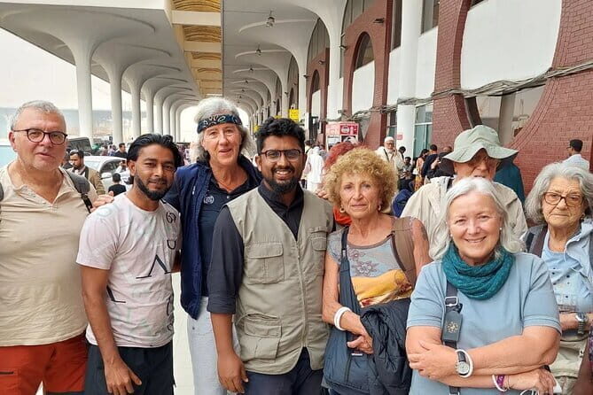 Private Transfer from Dhaka Airport to Hotels - Key Points