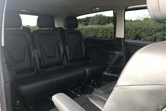Private transfer from DisneyLand Paris to CDG or ORY airport - The Booking and Meeting Process