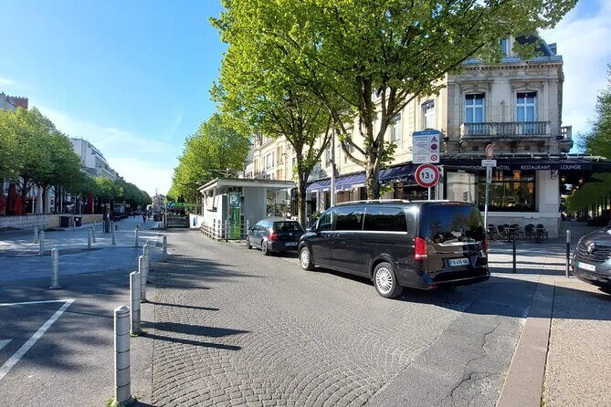 Private transfer from DisneyLand Paris to CDG or ORY airport - Is This Service Reliable and Safe?