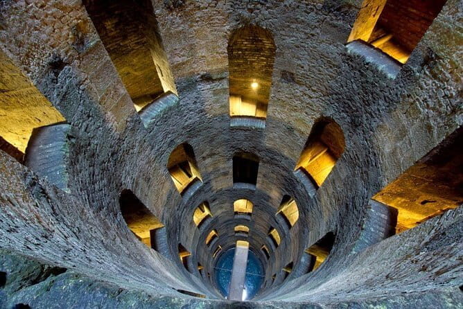 PRIVATE TRANSFER from Florence to Rome with stops in Orvieto & Civita Bagnoregio - The Return to Rome – Seamless and Relaxed