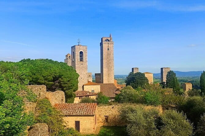 PRIVATE TRANSFER from Florence to Siena with stop in S Gimignano & Monteriggioni - Key Points