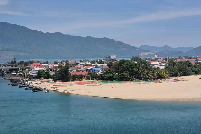 Private Transfer from Hue to Hoi An orHoi An to Hue via Hai Van Pass,Lang Co Bay - Key Points