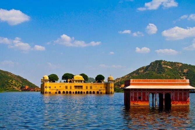 Private Transfer From Jodhpur To Jaipur Via Pushkar - The Sum Up